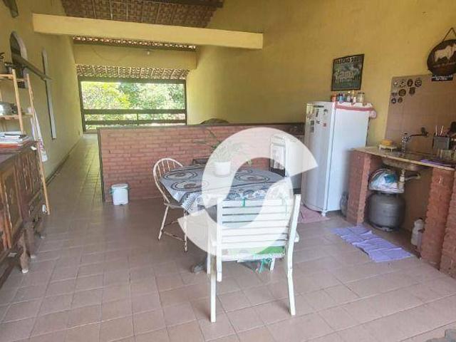 Casa para Venda/Aluguel com 5 quartos, 250 m² por R$ 1.000.000