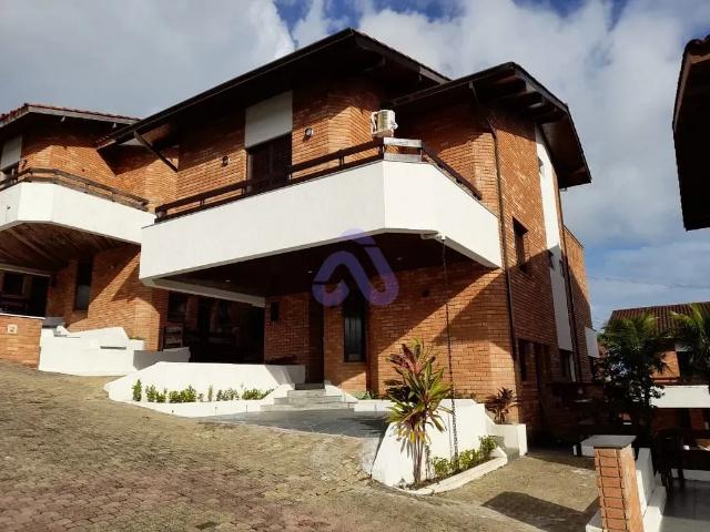 Casa para Venda/Aluguel com 5 quartos, 340 m² por R$ 1.390.000
