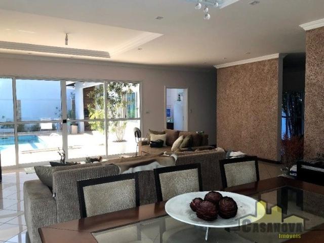 Casa para Venda/Aluguel com 5 quartos, 420 m² por R$ 1.910.000