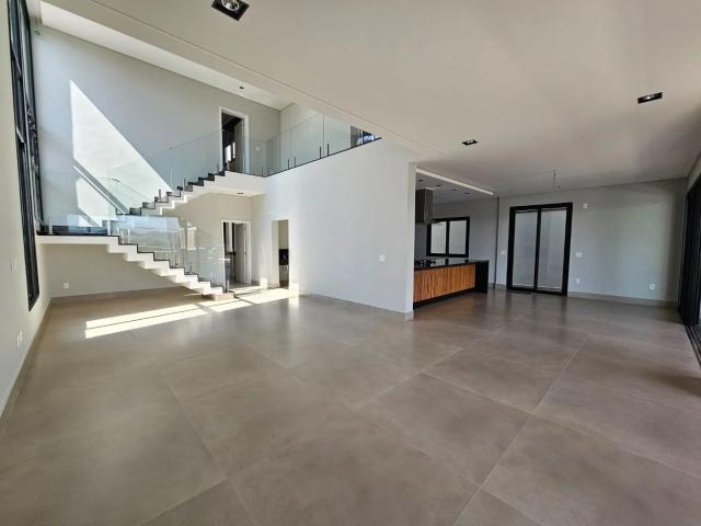 Casa para Venda/Aluguel com 5 quartos, 458 m² por R$ 3.600.000
