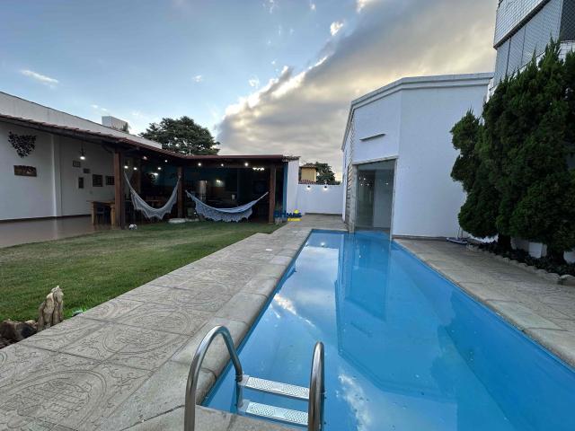 Casa para Venda/Aluguel com 5 quartos, 500 m² por R$ 2.600.000