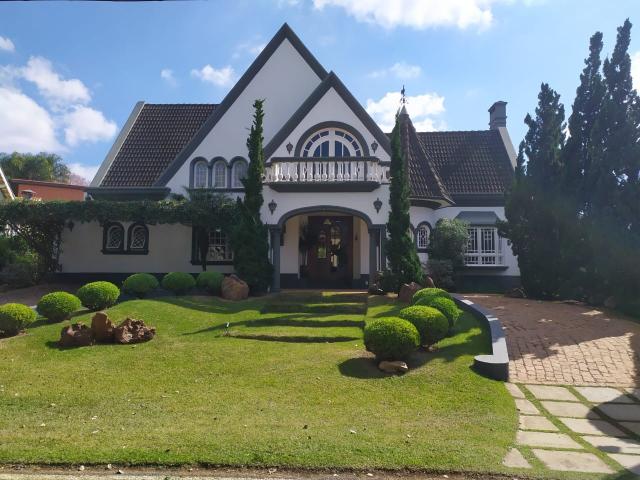 Casa para Venda/Aluguel com 5 quartos, 650 m² por R$ 5.000.100