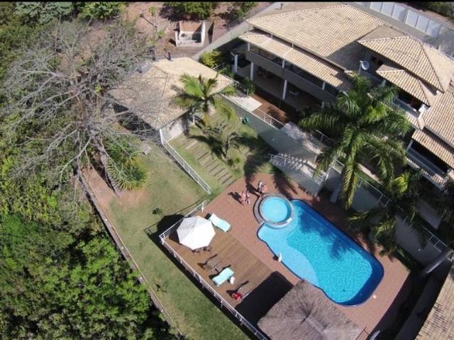 Casa para Venda/Aluguel com 5 quartos, 890 m² por R$ 2.750.000