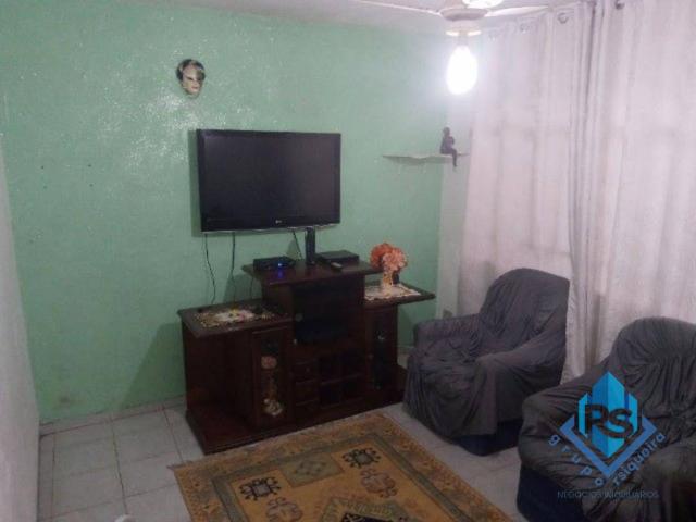 Casa para Venda/Aluguel com 6 quartos, 210 m² por R$ 850.000