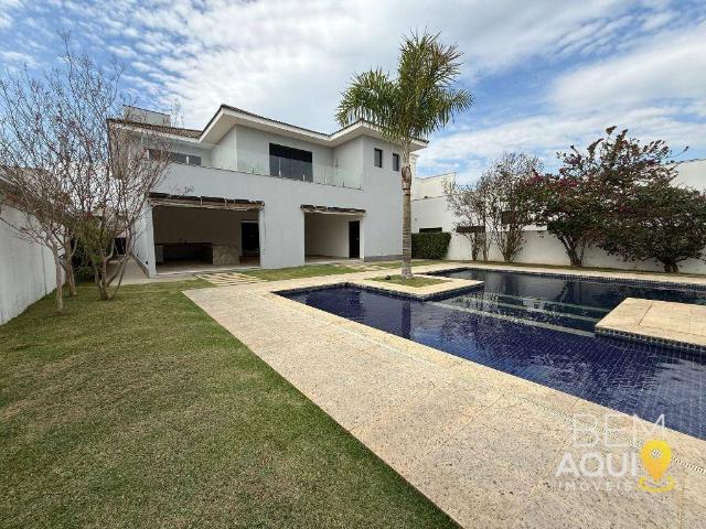 Casa para Venda/Aluguel com 6 quartos, 610 m² por R$ 5.200.000