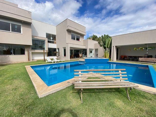 Casa para Venda/Aluguel com 6 quartos, 664 m² por R$ 6.800.000