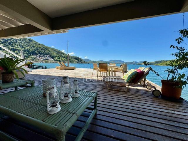 Casa para Venda/Aluguel com 7 quartos, 500 m² por R$ 5.100.000