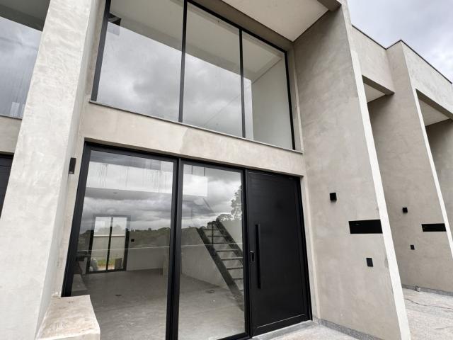 Casa para Venda/Aluguel com 1 quartos, 84 m² por R$ 750.000