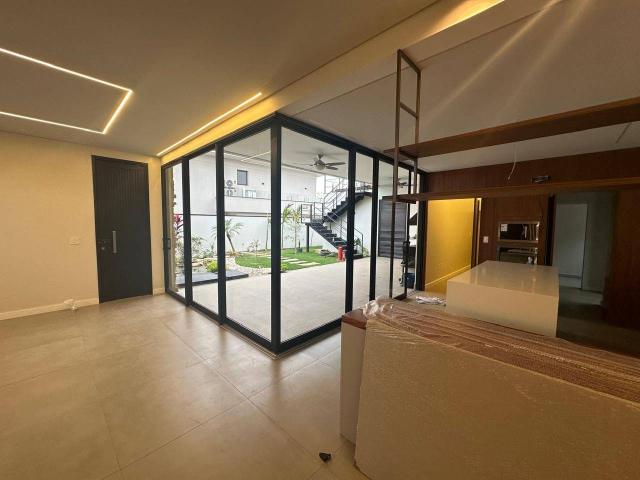 Casa para Venda/Aluguel com 2 quartos, 257 m² por R$ 2.900.000