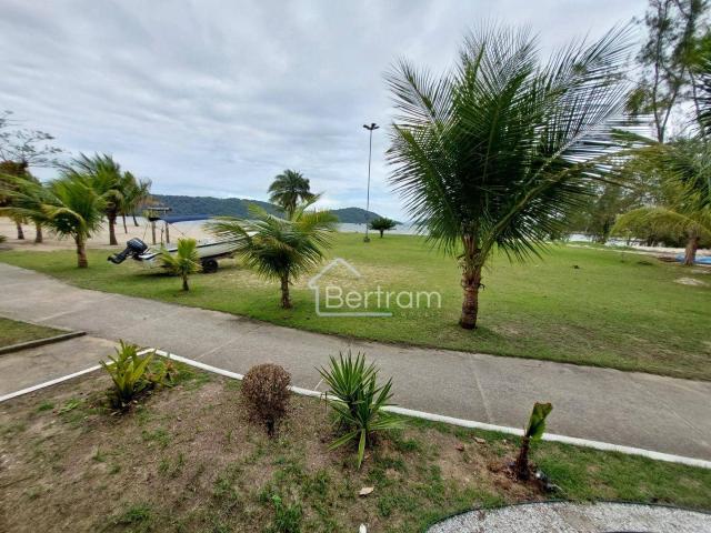 Casa para Venda/Aluguel com 2 quartos, 250 m² por R$ 1.400.000