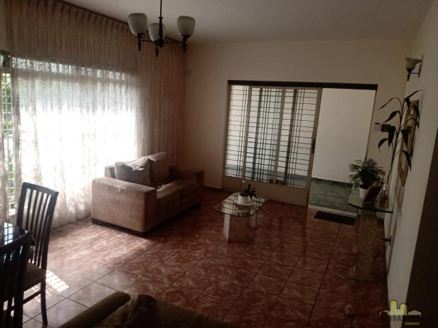 Casa para Venda/Aluguel com 2 quartos, 276 m² por R$ 750.000
