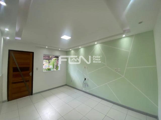 Casa para Venda/Aluguel com 2 quartos, 52 m² por R$ 240.000