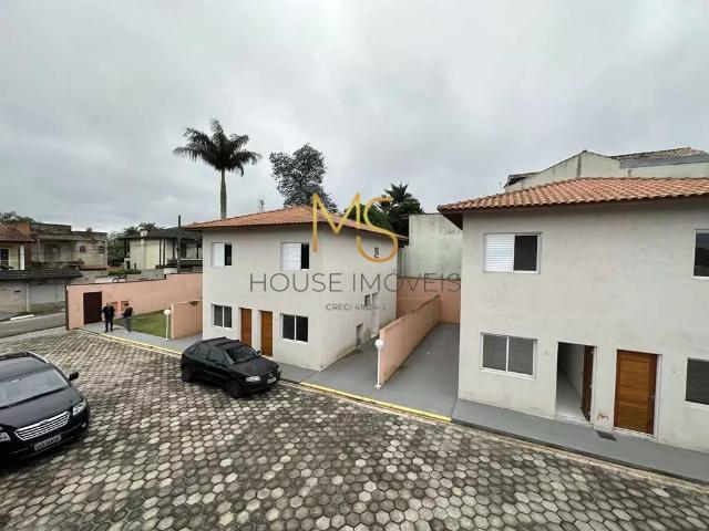 Casa para Venda/Aluguel com 2 quartos, 65 m² por R$ 350.000