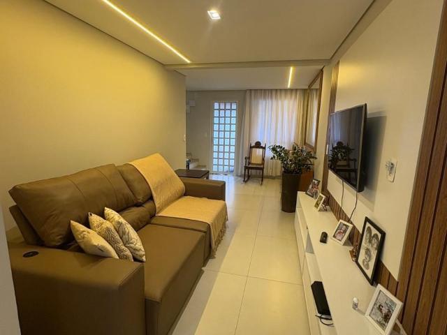 Casa para Venda/Aluguel com 2 quartos, 80 m² por R$ 590.000