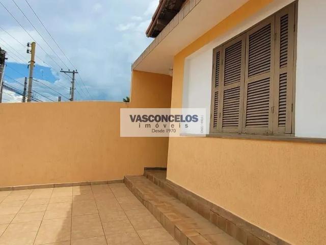 Casa para Venda/Aluguel com 2 quartos, 96 m² por R$ 750.000