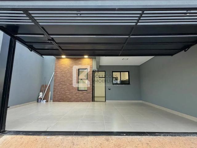Casa para Venda/Aluguel com 3 quartos, 101 m² por R$ 780.000
