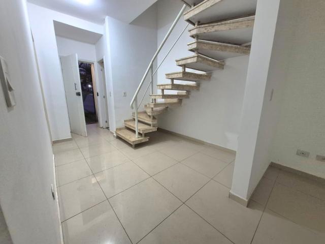 Casa para Venda/Aluguel com 3 quartos, 103 m² por R$ 750.000