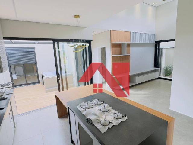 Casa para Venda/Aluguel com 3 quartos, 125 m² por R$ 1.100.000