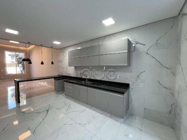 Casa para Venda/Aluguel com 3 quartos, 140 m² por R$ 860.000