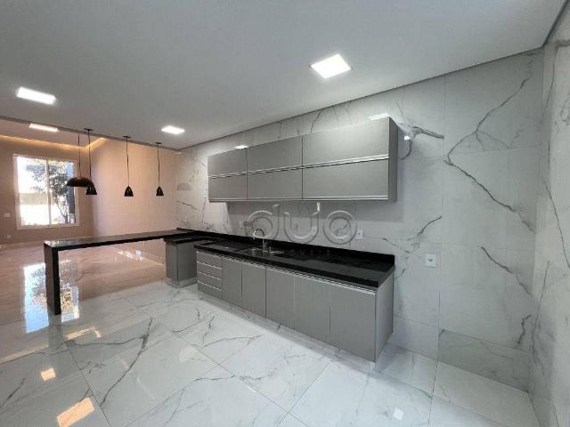 Casa para Venda/Aluguel com 3 quartos, 140 m² por R$ 860.000