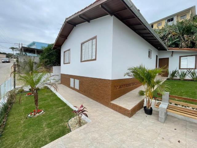 Casa para Venda/Aluguel com 3 quartos, 157 m² por R$ 1.285.000