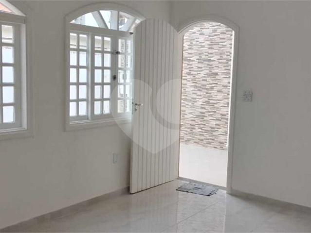 Casa para Venda/Aluguel com 3 quartos, 150 m² por R$ 720.000