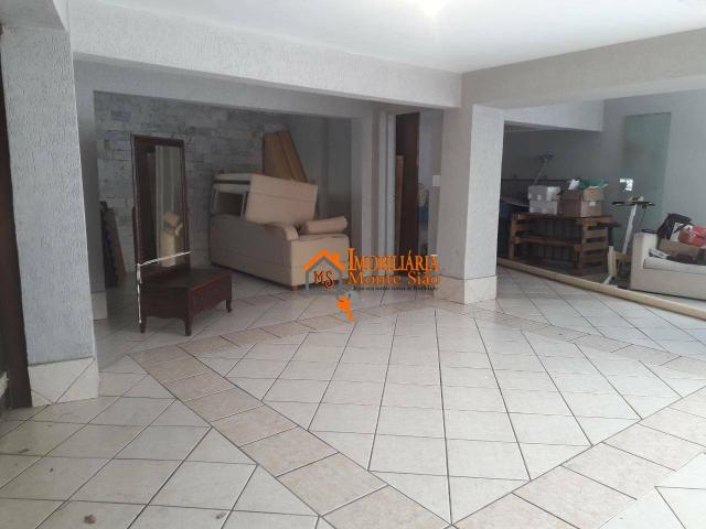Casa para Venda/Aluguel com 3 quartos, 198 m² por R$ 905.000