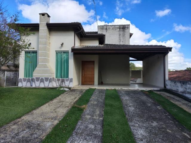 Casa para Venda/Aluguel com 3 quartos, 199 m² por R$ 1.100.000
