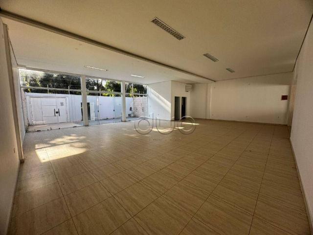 Casa para Venda/Aluguel com 3 quartos, 200 m² por R$ 280.000