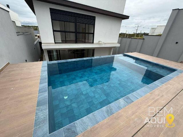Casa para Venda/Aluguel com 3 quartos, 216 m² por R$ 1.790.000