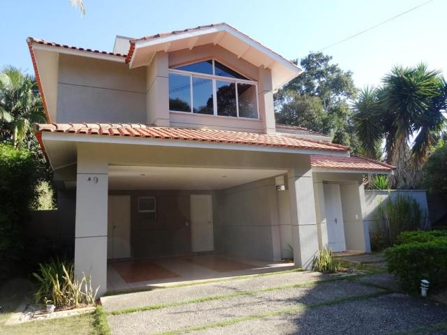 Casa para Venda/Aluguel com 3 quartos, 218 m² por R$ 1.400.000
