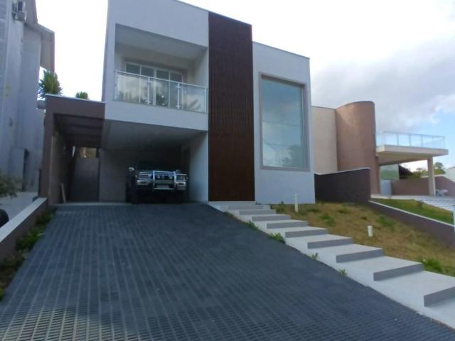 Casa para Venda/Aluguel com 3 quartos, 212 m² por R$ 1.487.000