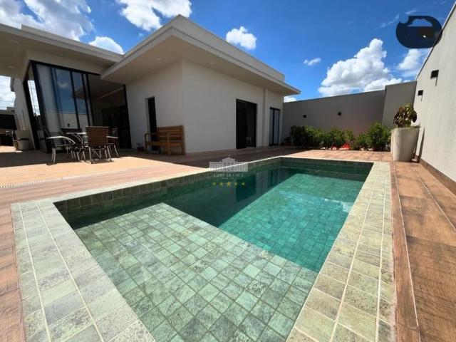 Casa para Venda/Aluguel com 3 quartos, 220 m² por R$ 2.000.000