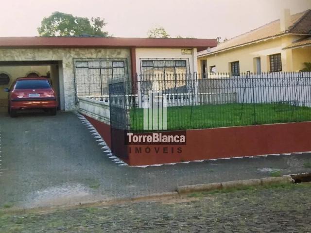 Casa para Venda/Aluguel com 3 quartos, 220 m² por R$ 820.000