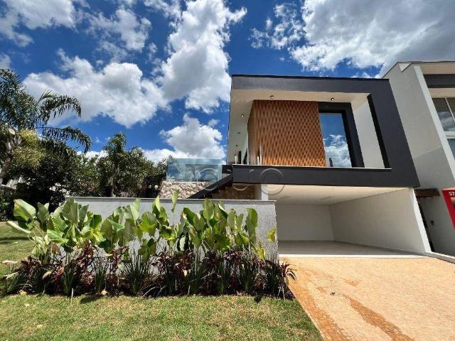 Casa para Venda/Aluguel com 3 quartos, 222 m² por R$ 1.950.000