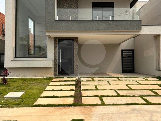 Casa para Venda/Aluguel com 3 quartos, 222 m² por R$ 2.000.000