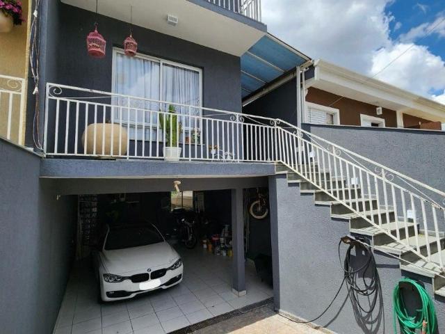 Casa para Venda/Aluguel com 3 quartos, 244 m² por R$ 930.000