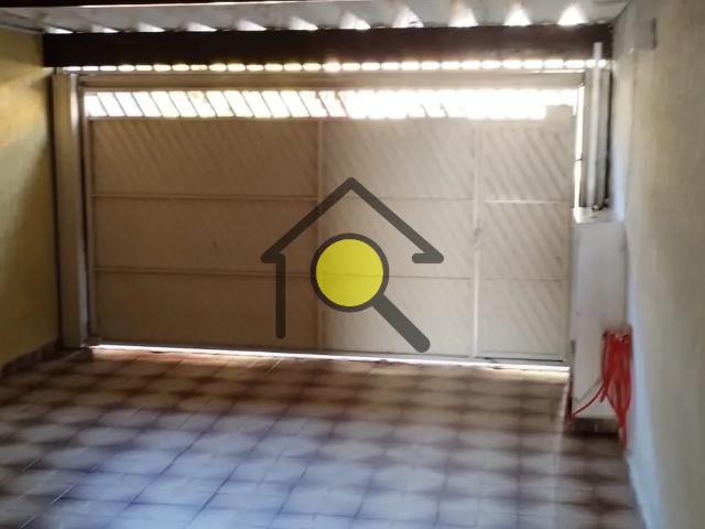 Casa para Venda/Aluguel com 3 quartos, 250 m² por R$ 650.000