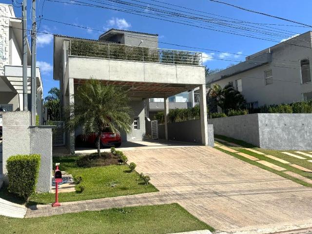 Casa para Venda/Aluguel com 3 quartos, 280 m² por R$ 2.298.000