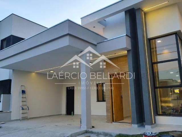 Casa para Venda/Aluguel com 3 quartos, 280 m² por R$ 780.000