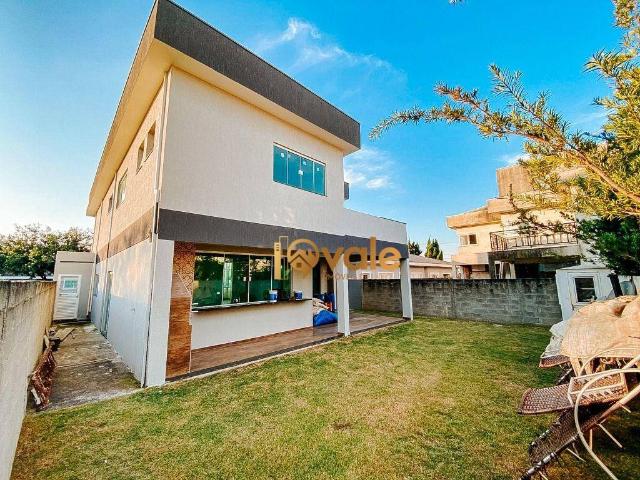 Casa para Venda/Aluguel com 3 quartos, 295 m² por R$ 1.600.000