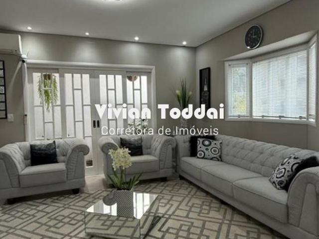 Casa para Venda/Aluguel com 3 quartos, 295 m² por R$ 2.550.000