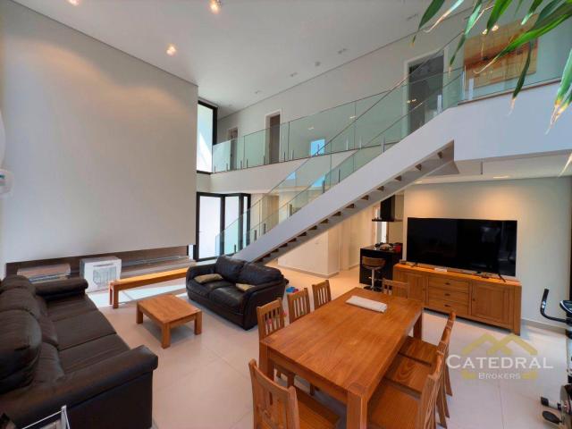 Casa para Venda/Aluguel com 3 quartos, 293 m² por R$ 4.200.000