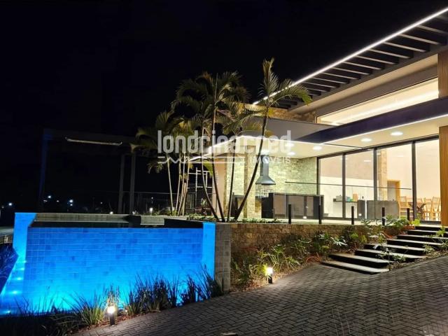 Casa para Venda/Aluguel com 3 quartos, 307 m² por R$ 3.490.000