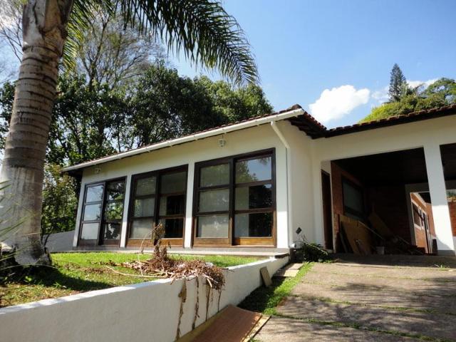 Casa para Venda/Aluguel com 3 quartos, 300 m² por R$ 1.450.000