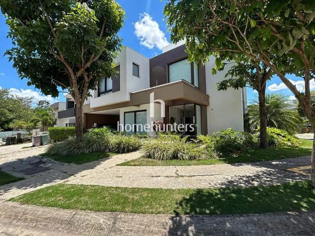 Casa para Venda/Aluguel com 3 quartos, 380 m² por R$ 3.500.000