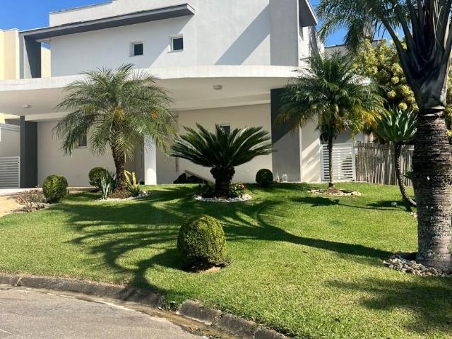 Casa para Venda/Aluguel com 3 quartos, 394 m² por R$ 2.980.000