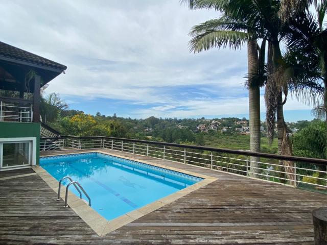 Casa para Venda/Aluguel com 3 quartos, 395 m² por R$ 1.890.000