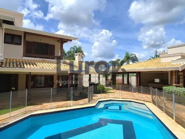 Casa para Venda/Aluguel com 3 quartos, 500 m² por R$ 2.750.000