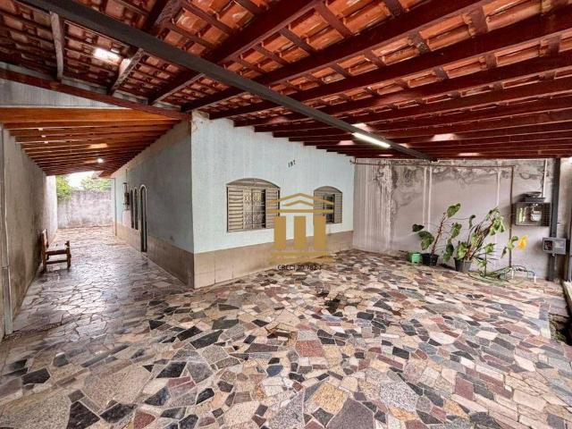 Casa para Venda/Aluguel com 3 quartos, 70 m² por R$ 650.000